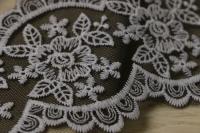 China Floral Guipure Lace Trims , Bicolor Tulle Lace Trims OKEO TEX 100 Approved for sale