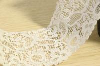 China Multiusage White Guipure Lace Trim , Floral Lace Trim Nonelastic for sale