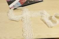 China Curved Edging Guipure Lace Trims , Interlining 2 Inch Lace Trim Perforated for sale
