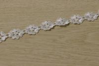 China ODM Guipure Lace Trims , Heart Lace Trim 100% Polyester Material for sale