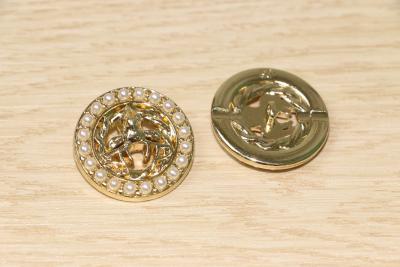 China ODM Decorative Clothing Buttons Pearl Embedded 25mm Long Copper Material for sale