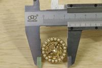 China ODM Decorative Clothing Buttons Pearl Embedded 25mm Long Copper Material for sale
