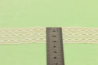 China 33mm Cotton Crochet Lace Trim , OEM Vintage Crochet Edging For Multiusage for sale