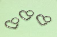 China 20mm Decorative Clothing Buttons Heart Shaped Bright Silver Multiapplication for sale