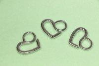 China 20mm Decorative Clothing Buttons Heart Shaped Bright Silver Multiapplication for sale