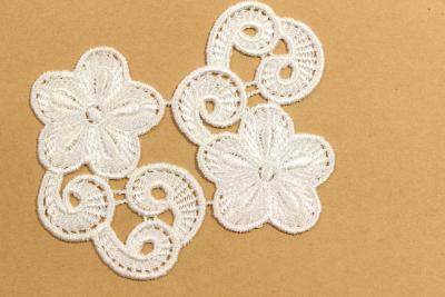 China OEM 3d Lace Applique , Skinfriendly Ivory Lace Applique Multiapplication for sale