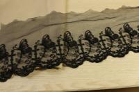 China Unstretched Sequin Lace Trim , Sumptuousl Black Sequin Ribbon Multiapplication for sale