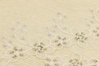 China OEM Broderie Anglaise Trim By The Metre , Botanical Flower Lace Ribbon for sale