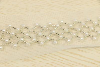 China Eyelet Beading Sequin Lace Trim Zigzag Geo Pattern For Multiusage for sale
