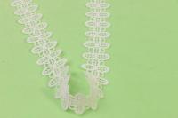 China Symmetrical Guipure Water Soluble Lace 100% Polyester 1.1 Inch Ribbon for sale