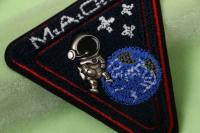 China Soft Triangle Toothbrush Astronaut Patch For Iron On Or Sew On Cloth Caps Backpack Bag for sale