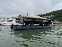 China Floating Boat Lift System HDPE 5000 lbs Capacity for Small Vessels and Recreation Crafts for sale