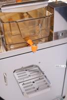 China Commercial Automatic Orange Juice Machine 370W 40-90mm 304 Stainless Steel for sale