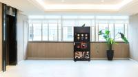 China LE308F Ice/hot fresh ground coffee, milk tea smart vending machine (Horizontal screen version) for sale