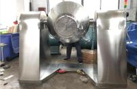 China 0.75kw -15kw Industrial Mixer Machines 5000L Rotary Double Cone Vacuum Dryer for sale
