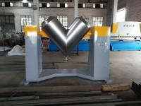 China 220V-480V Industrial Mixer Machines V Blender Powder 20r/Min for sale