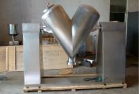 China 220V-480V Industrial Mixer Machines V Blender Powder 20r/Min for sale