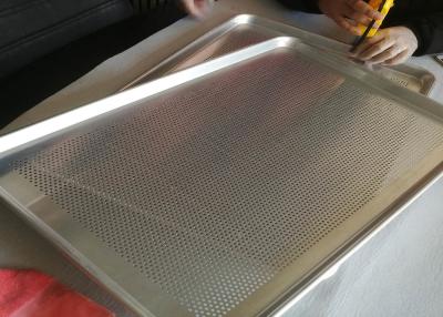China Perforated Metal Medical 25x17cm Stainless Steel Wire Mesh Trays for sale