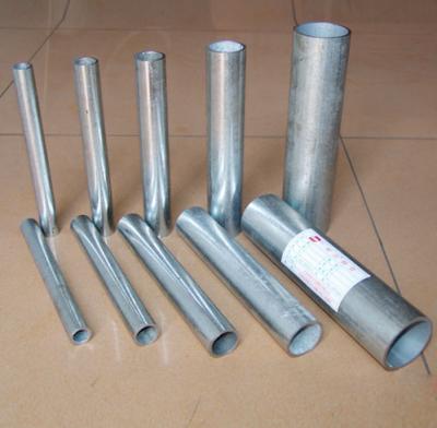 China 0.6mm To 20mm Galvanized Steel Pipes S235JR Hot Dipped Zinc Coating Carbon Pipes for sale
