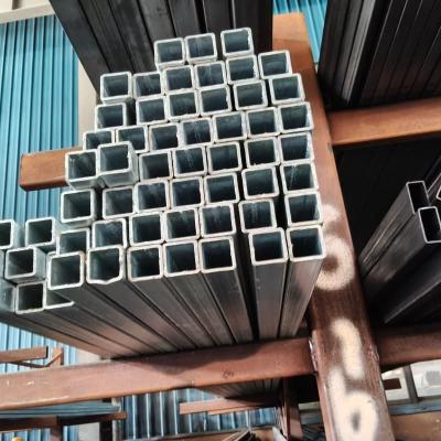 China Heavy-Duty Galvanized Square & Rectangular Steel Tubing for Outdoor Support Systems for sale