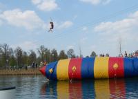 China Customized Inflatable Water Blob Pillow , 0.9mm PVC Blob Water Launcher for sale