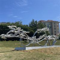 China Mirror Modern Metal Art Fish Sculptures Polished For Garden Decoration for sale
