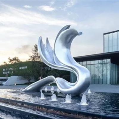 China Landscape Stainless Steel Sculptures Polished Outdoor Mirror Sculpture for sale