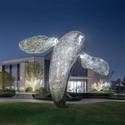 China Hollow Whale Outdoor Metal Fish Sculptures Large Stainless Steel Translucent for sale