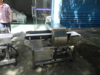 China High Sensitivity Belt Conveyor Metal Detector 400mm Width 100mm Height for Pharma Food for sale