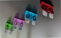 China UL248 Standard Medium Car Blade Fuse 5A 32VDC Automotive Blade Fuse 1-30A for sale