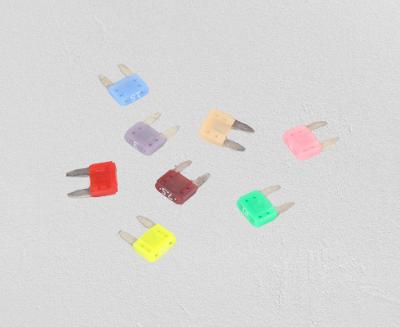 China Mini Blade Car Fuse Fast Acting 40A 32VDC Withstand Capacity Auto Fuse for sale
