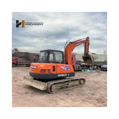 China Good condition on sale used Korea doosan dh60-7 excavator crawler for sale
