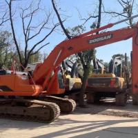 China Popular goods good price on sale in Shanghai Doosan dx215 used excavator for sale