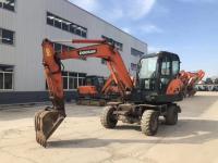 China 6 Tons Used Wheel Excavator Fuel Saving Doosan Korean Excavator DX60W for sale