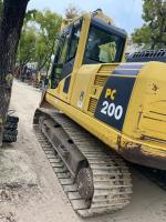 China Hot selling orignal japan used excavator komatsu pc200-8 in shanghai pc 200-8 used excavator cheap for sale for sale