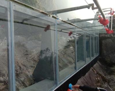 China Anti Slip Triple Laminated 15mm Safety Glass Tempered For Bridge for sale