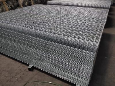China 3d 2.0mm Curved Metal Fence Custom Outdoor Restaurant Ornaments for sale