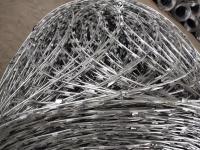 China Galvanized Security Fencing Concertina Price Razor Barbed Wire for sale