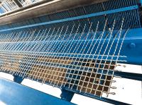 China 0.4mm-12mm Crimped Wire Mesh Making Machine with 2-3m Width and 53 Shuttles/Minute Speed for sale