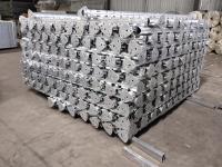 China 1.8 M High 3d Curved Metal Welded Steel Iron Wire Mesh Fencing for sale