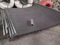 China Black Iron Square Woven Crimped Vibrating Screen Mesh 1.5mx1.95m for sale