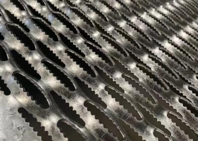 China Welded 30x100 Mesh Galvanized Steel Grating Square Twisted Cross Bar for sale