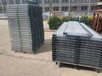 China 2mm Round Hole Grip Strut Galvanized Steel Grating for Stair Platforms - 800mm Width, 35mm Height, EN Standard for sale