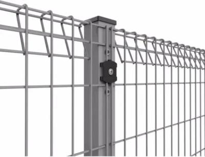 China Decorative Galvanized Wire Fence Ornamental Double Loop Roll Top for sale