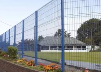 China Home Outdoor Decorative Welded Wire Mesh Metal Curved Panel 3D Garden Fence for sale
