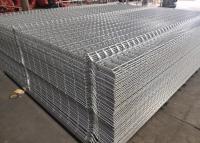 China Metal Farm Garden 4mm Curved Welded Wire Fence For Municipal Green Space for sale
