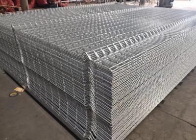China Metal Farm Garden 4mm Curved Welded Wire Fence For Municipal Green Space for sale