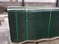 China Galvanized Outdoor Decorative Welded Wire Mesh Garden Fence 3d Curved for sale