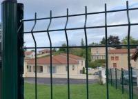China Pvc Coated 50x200mm Garden Fence Curved 3d Bending for sale