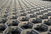 China 50x50mm Hex Mesh Refractory Thickness 2.0mm Customized for sale